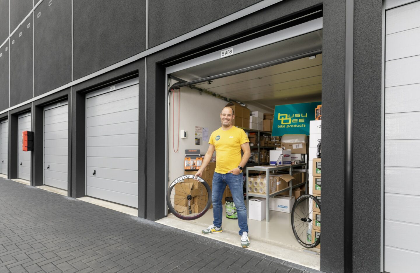 Garagebox huren in Hulst? Goede beveiliging & 24/7 toegang
