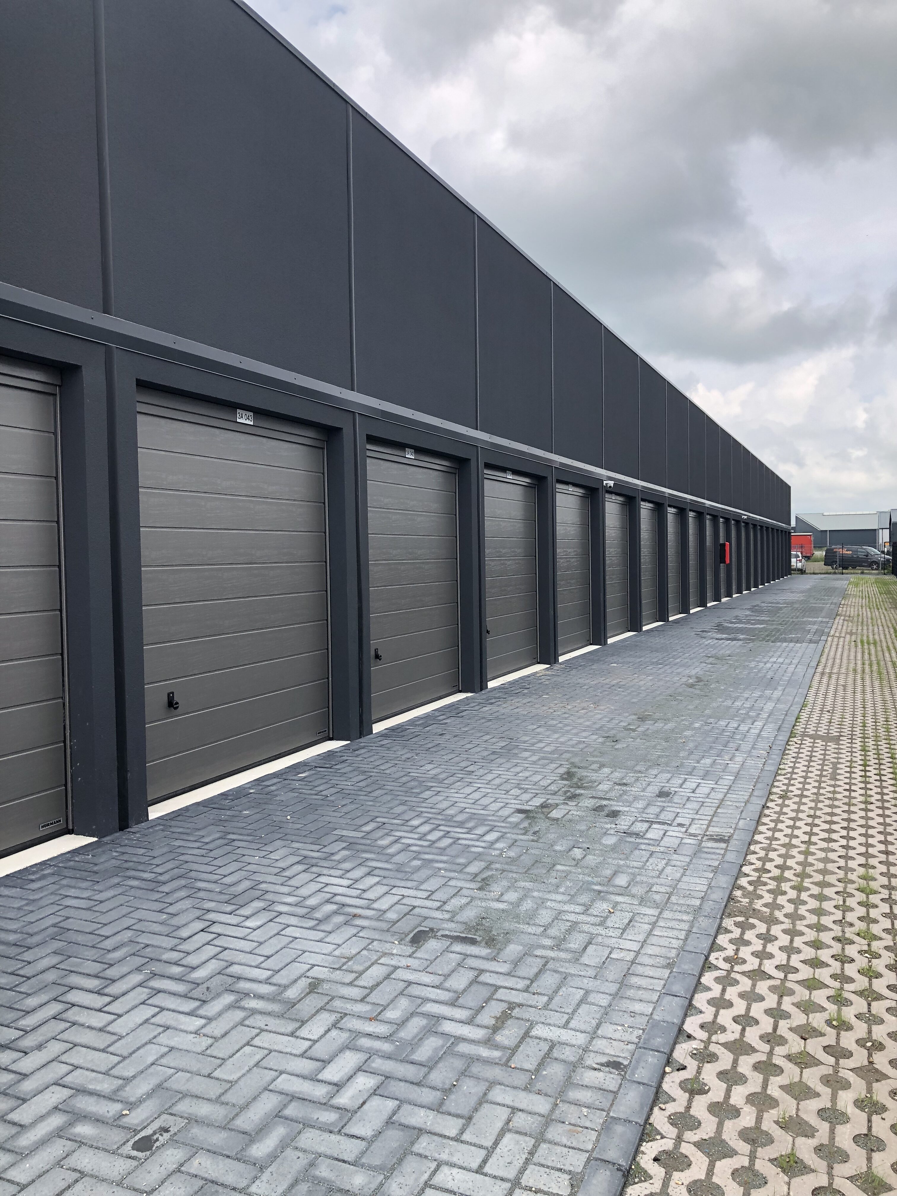 Garagebox huren in Houten - Best beveiligd & 24/7 toegang - GaragePark